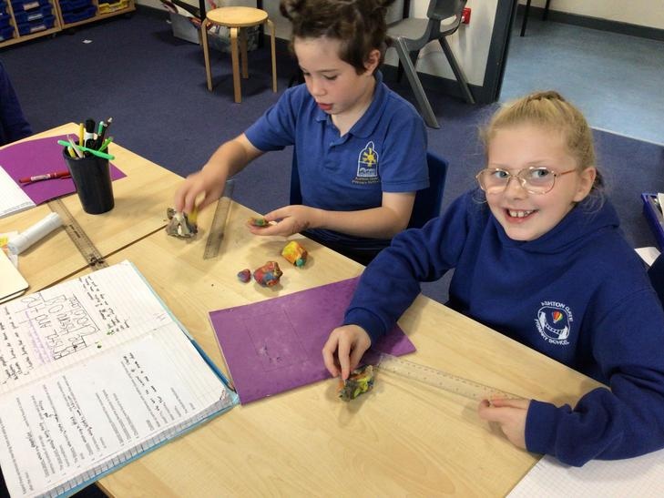Ashton Gate Primary School - Making the solar system
